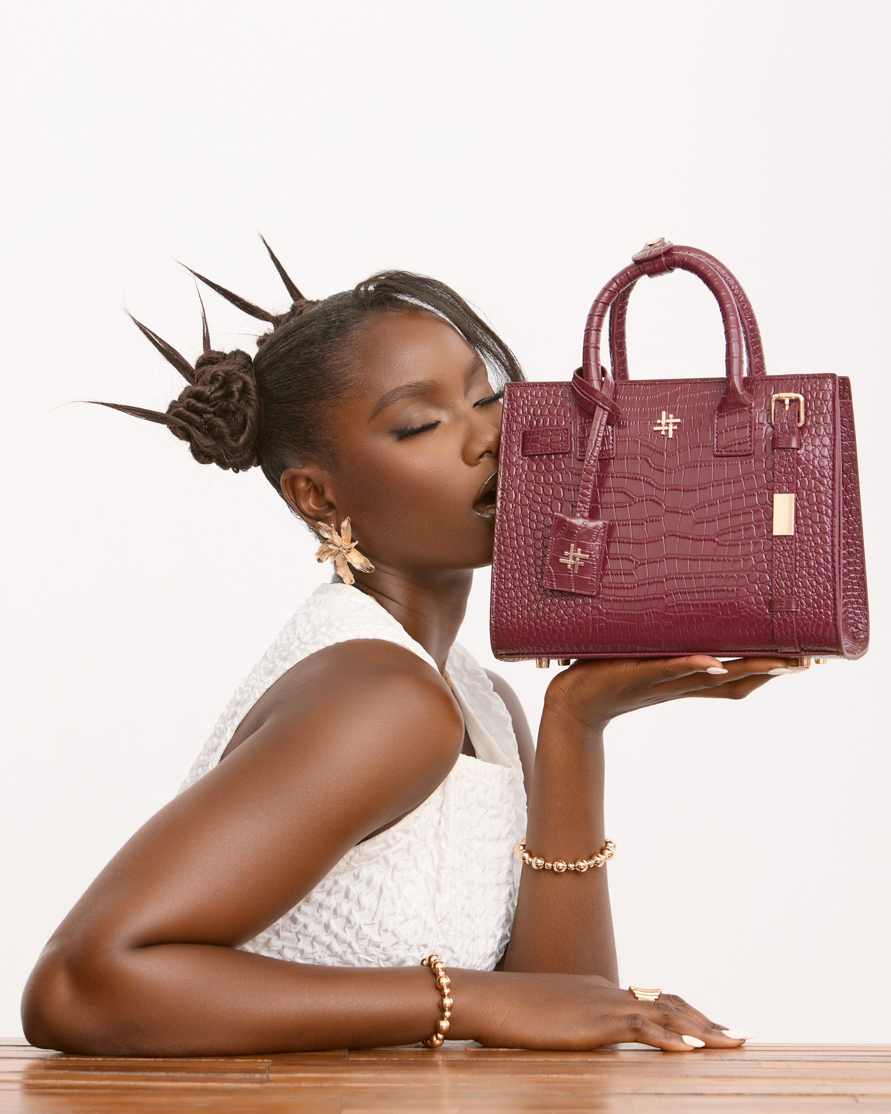 ROGUE BAG IN BURGUNDY – Outlash brand